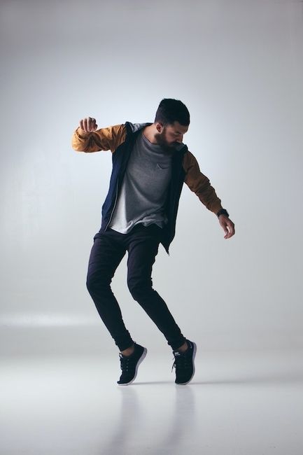 Best Photography Poses - 30 Ideas for Great Poses